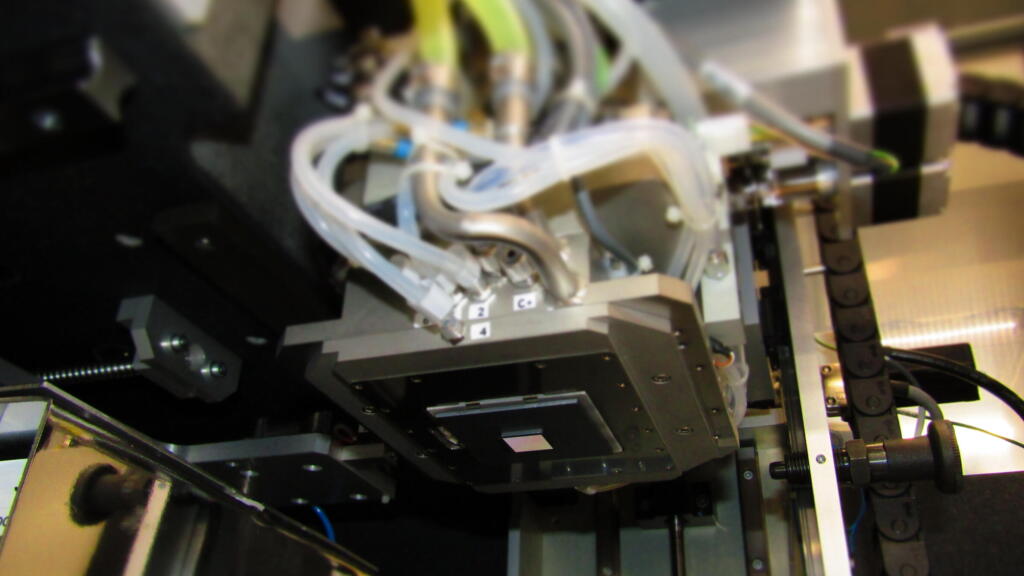 Flip Chip Bonding | Advafab | Semiconductor Solutions